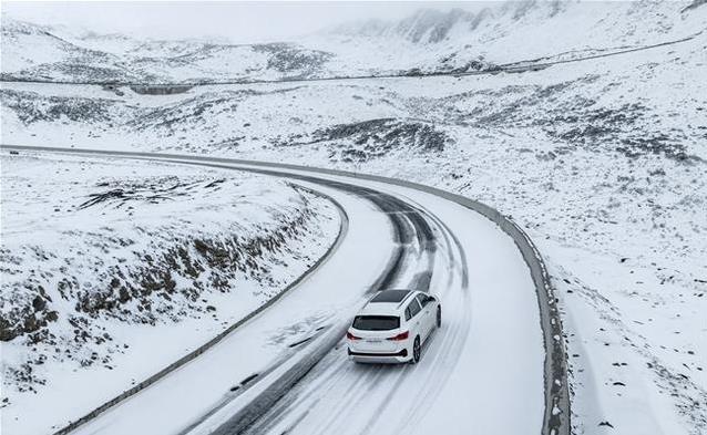 8.88万入手德系SUV，捷达VS7好运版真香，家用车首选？_新闻看看